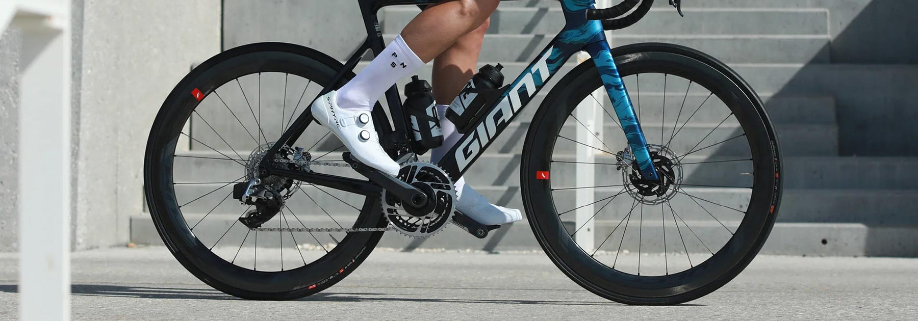 Elite – Challenge Tires